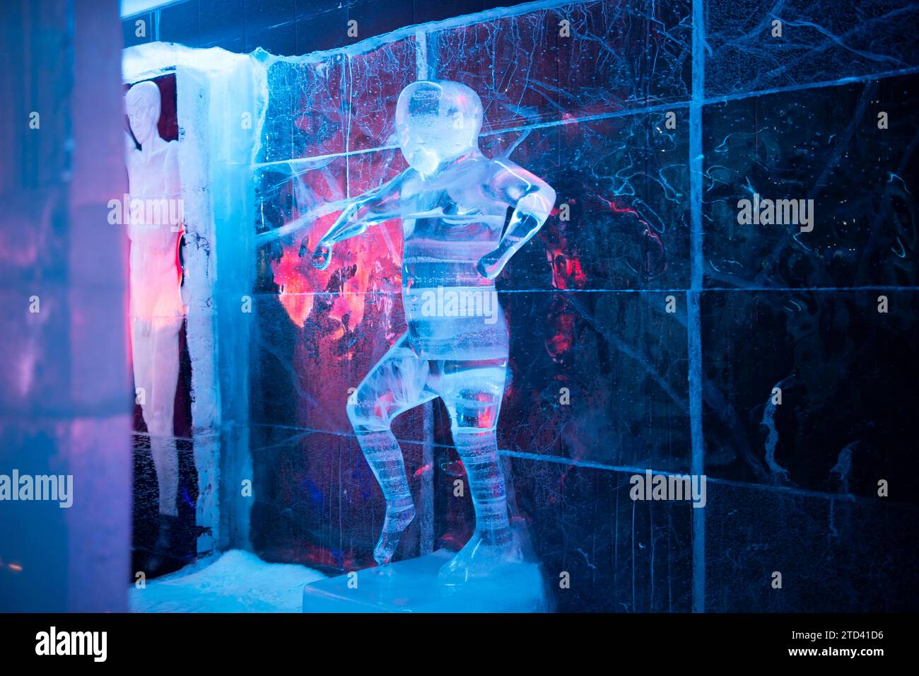 Ice bar oslo hi-res stock photography and images - Alamy