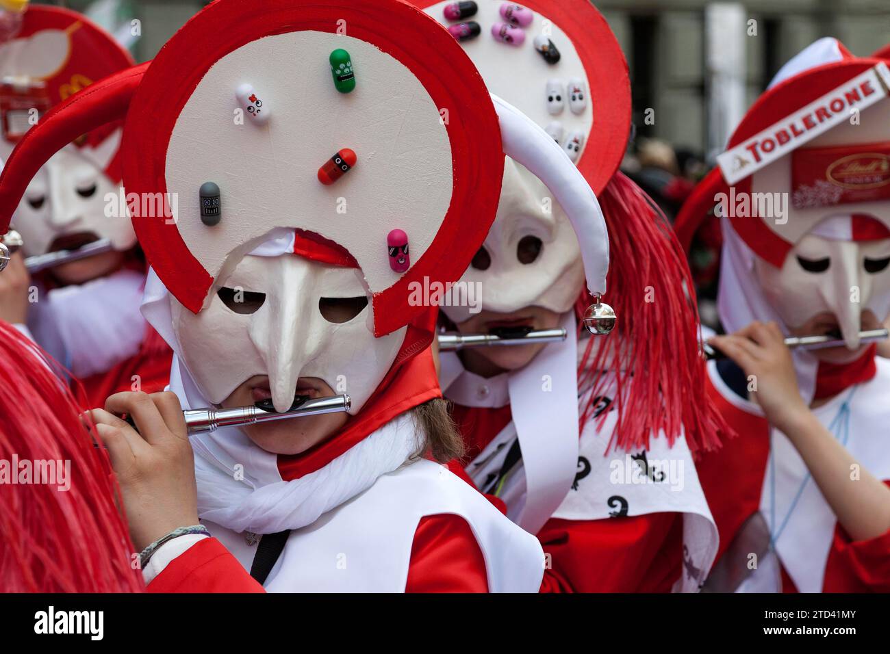 Basler Kuenstlerlarven, masks, Basler Fasnet parade, Basler Fasnacht ...