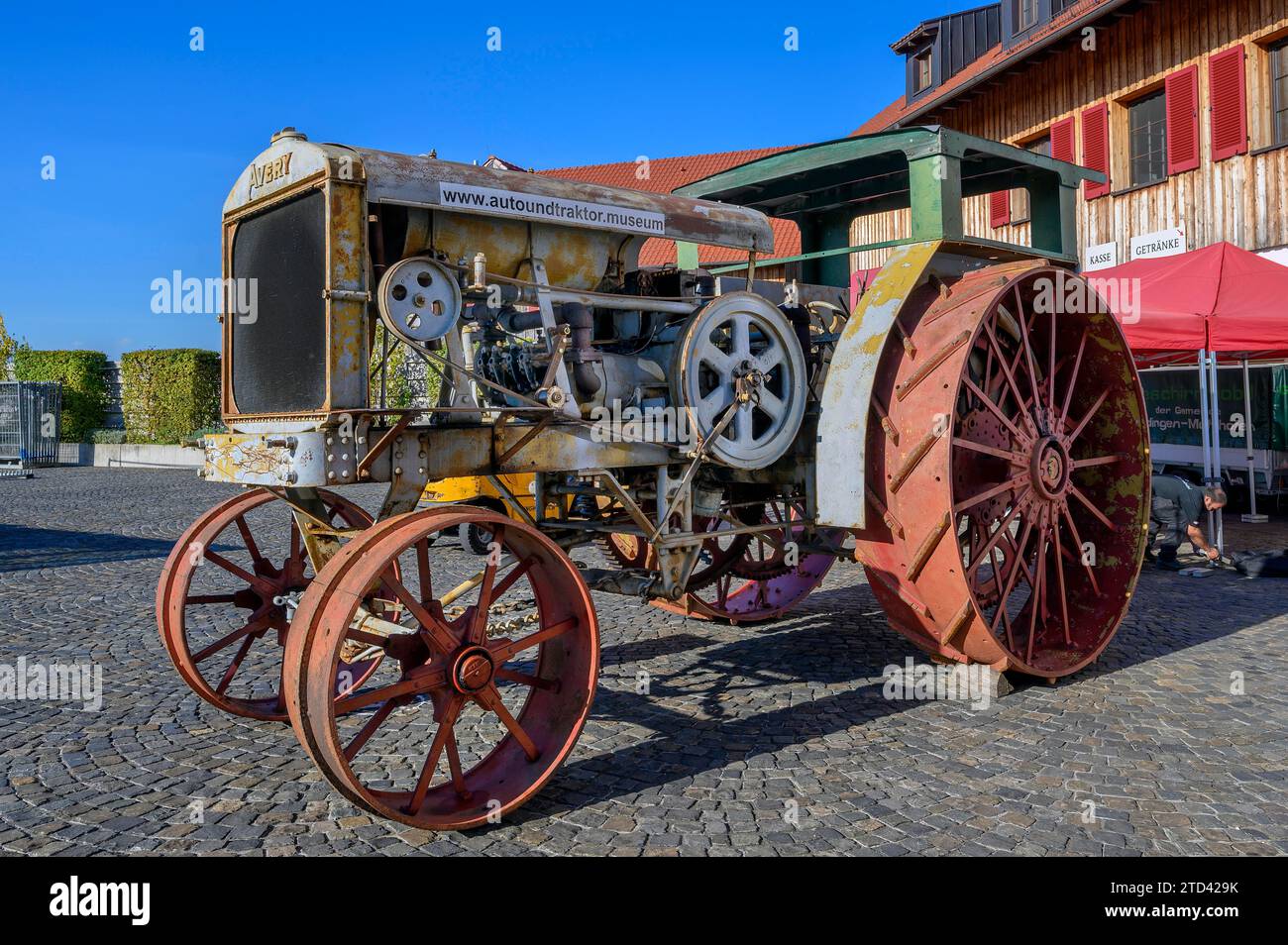 Avery tractor hi-res stock photography and images - Alamy