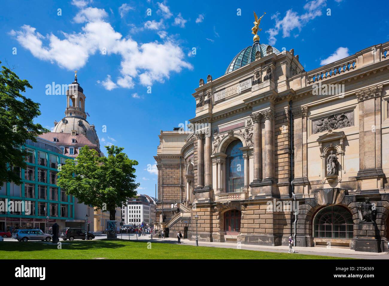 Georg Treu Platz with the building of the Neuer Saechsischer art ...