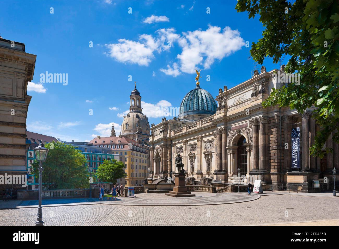 Georg Treu Platz with the building of the Neuer Saechsischer art ...