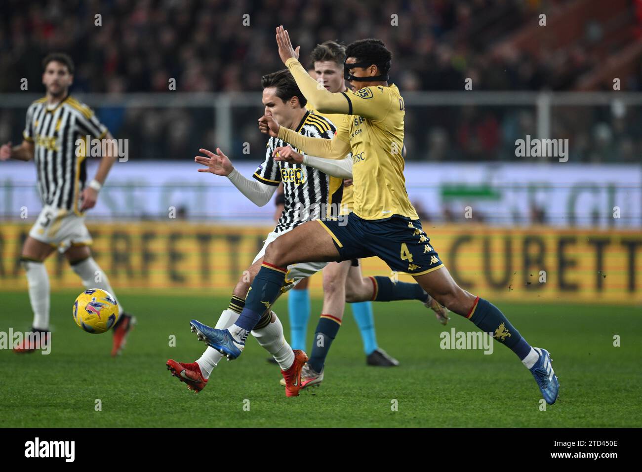 Federico Chiesa (Juventus)Koni De Winter (Genoa)Morten Frendrup (Genoa ...