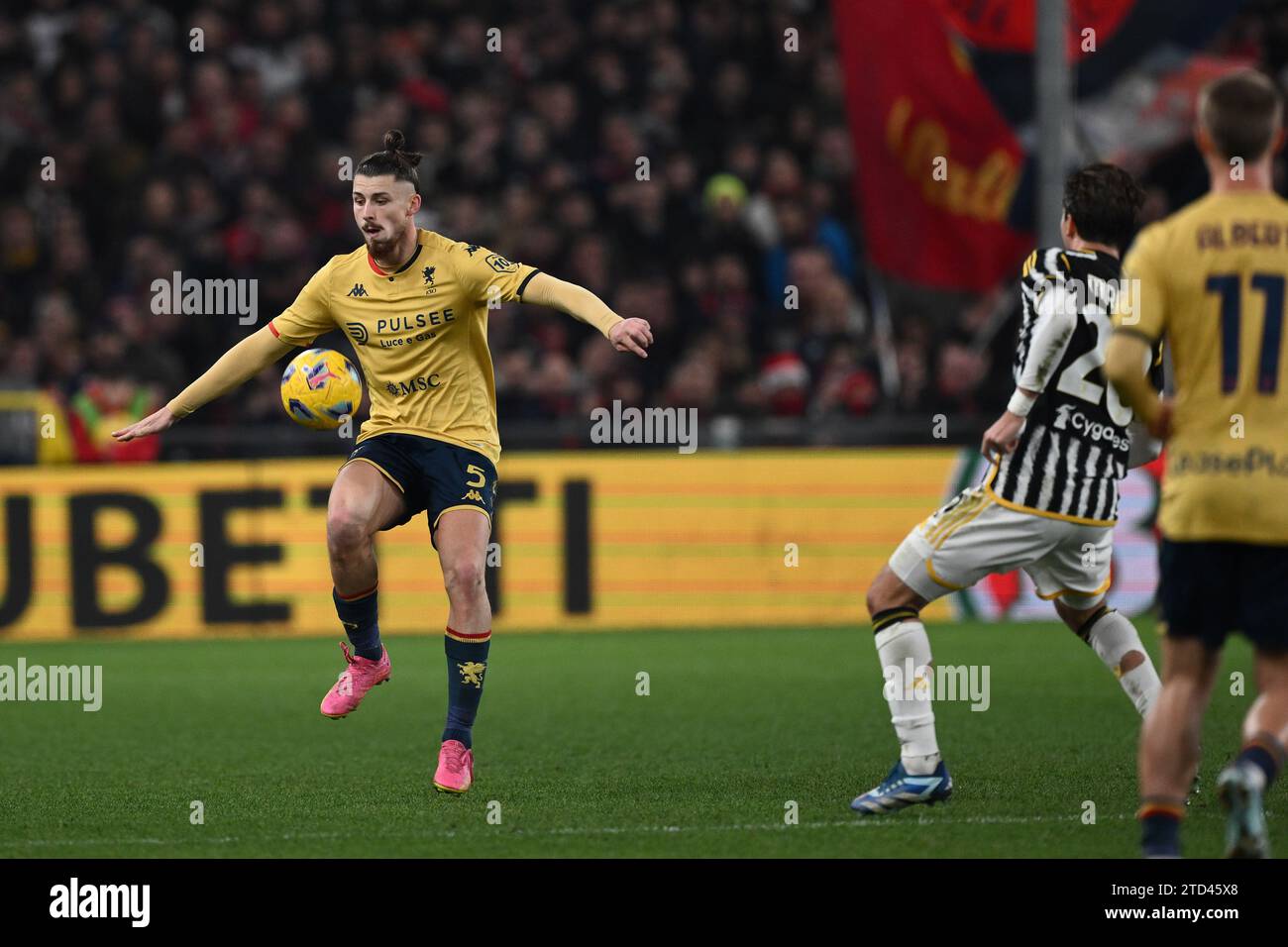 Radu Dragusin (Genoa)Fabio Miretti (Juventus) during the Italian "Serie ...