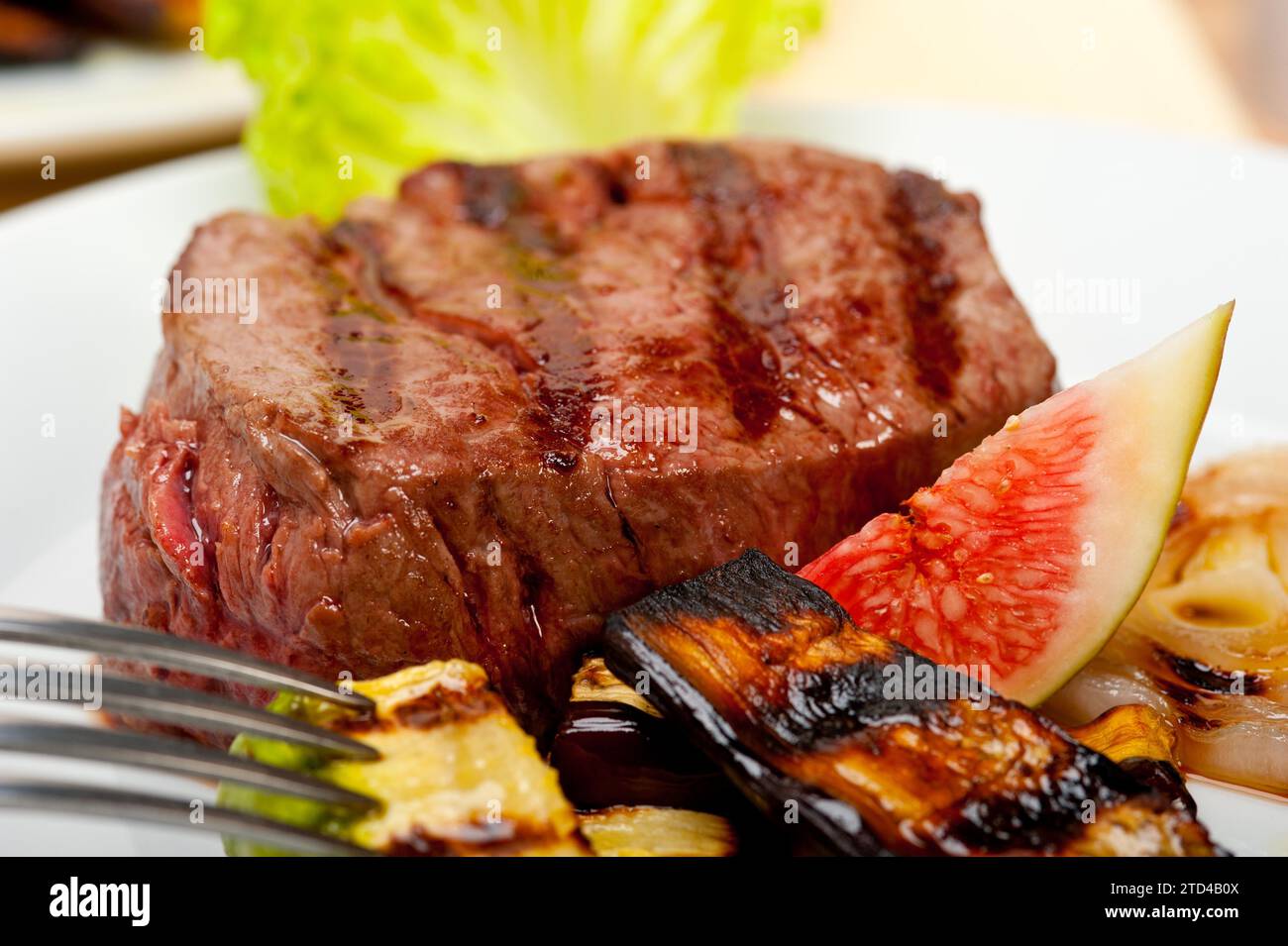Grilled fresh beef filet mignon and vegetables Stock Photo - Alamy