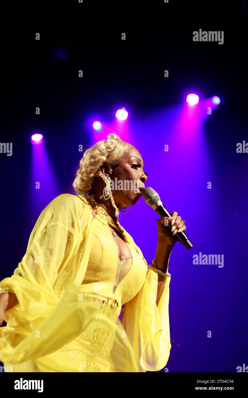 American singer Toni Green. Daughter of a jazz singer and trumpeter ...