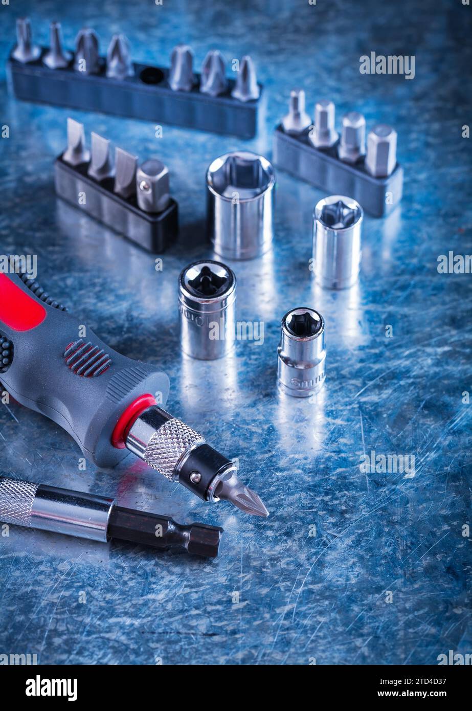 Tool set for insulated screwdrivers with interchangeable heads and bits ...