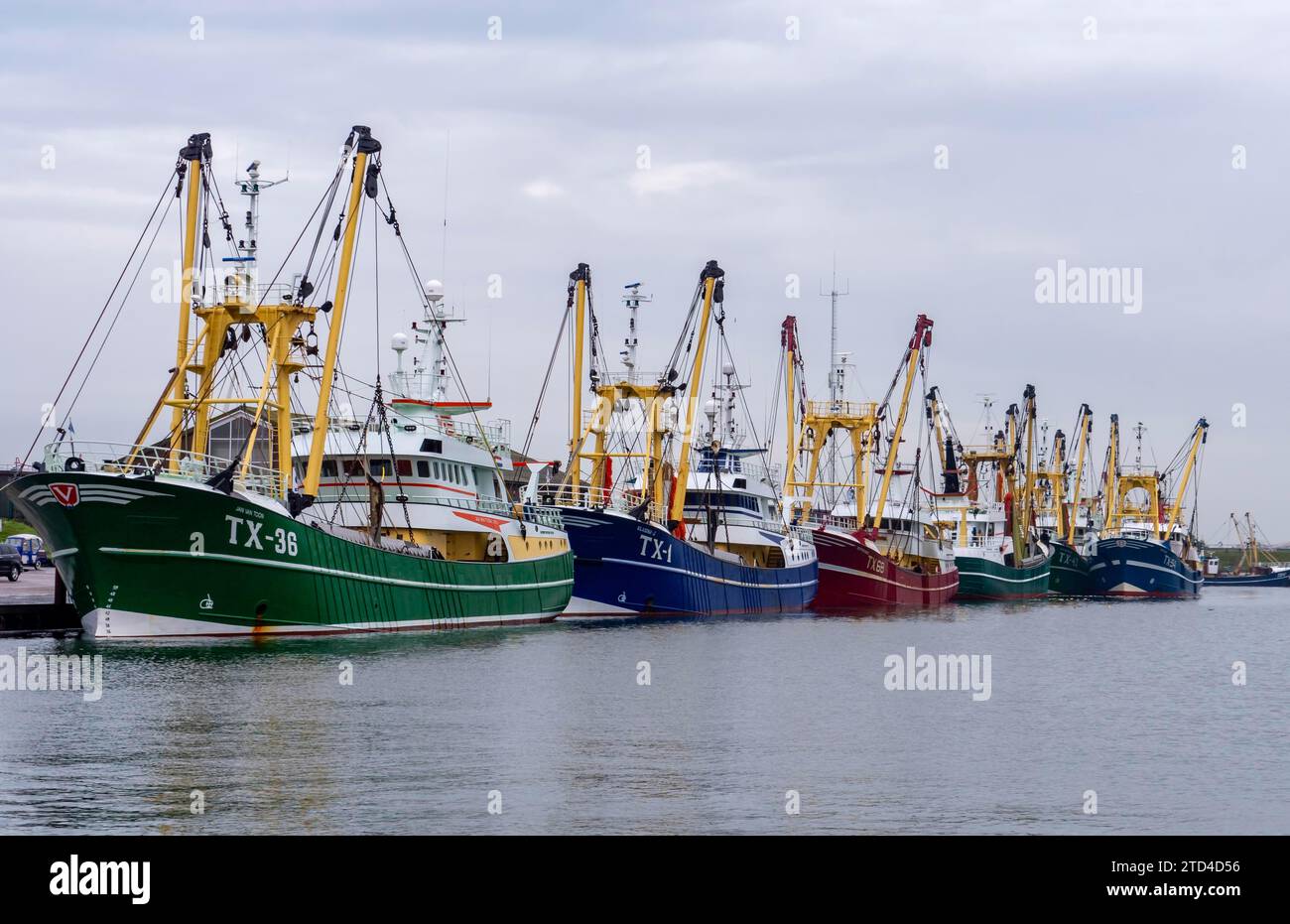 Trawler fishing boats hi-res stock photography and images - Alamy