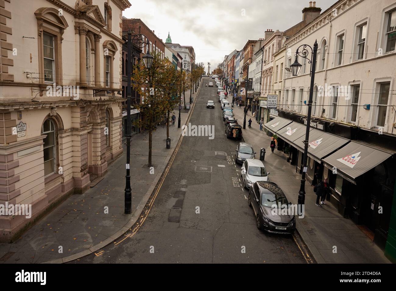 Shipquay street londonderry hi-res stock photography and images - Alamy