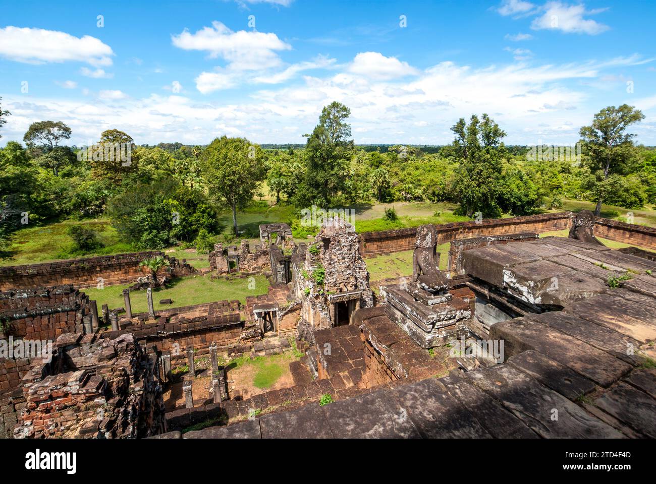 Exterior of the Banteay Kdei temple and surrounding jungle, Angkor ...