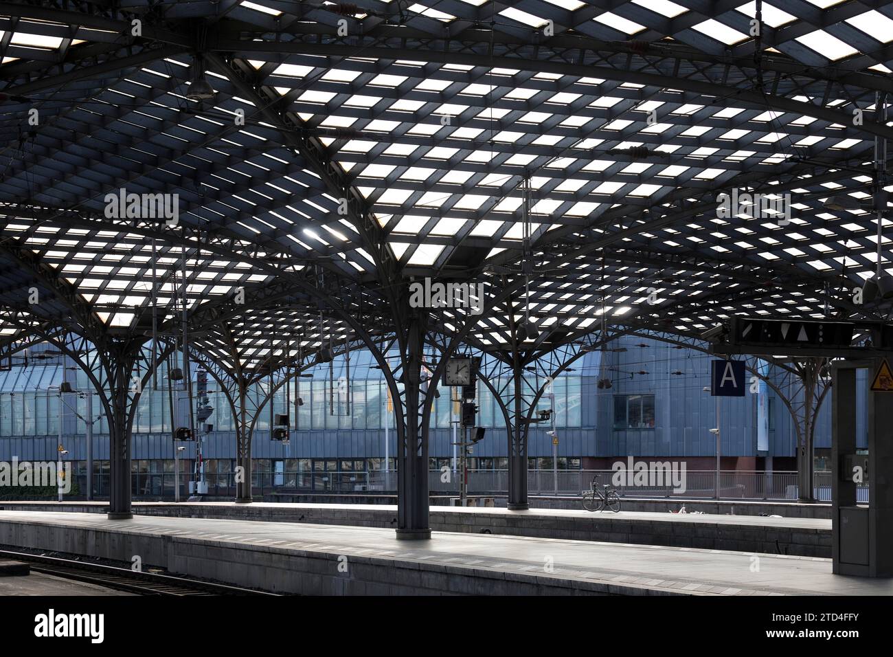 Platform canopies at Cologne Central Station, Rhineland, North Rhine ...