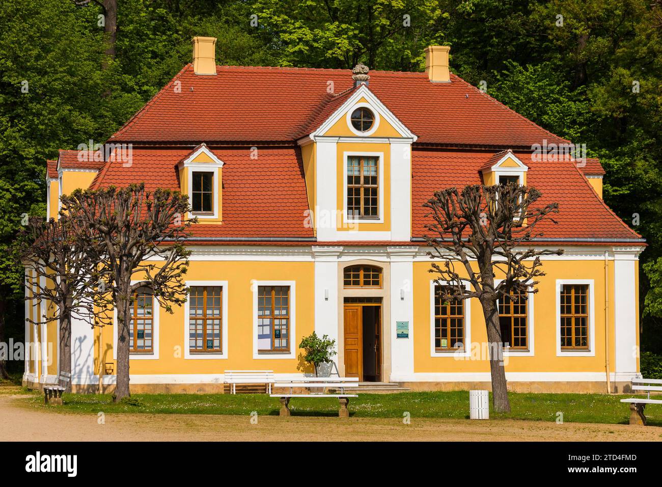 Baroque castle neschwitz hi-res stock photography and images - Alamy
