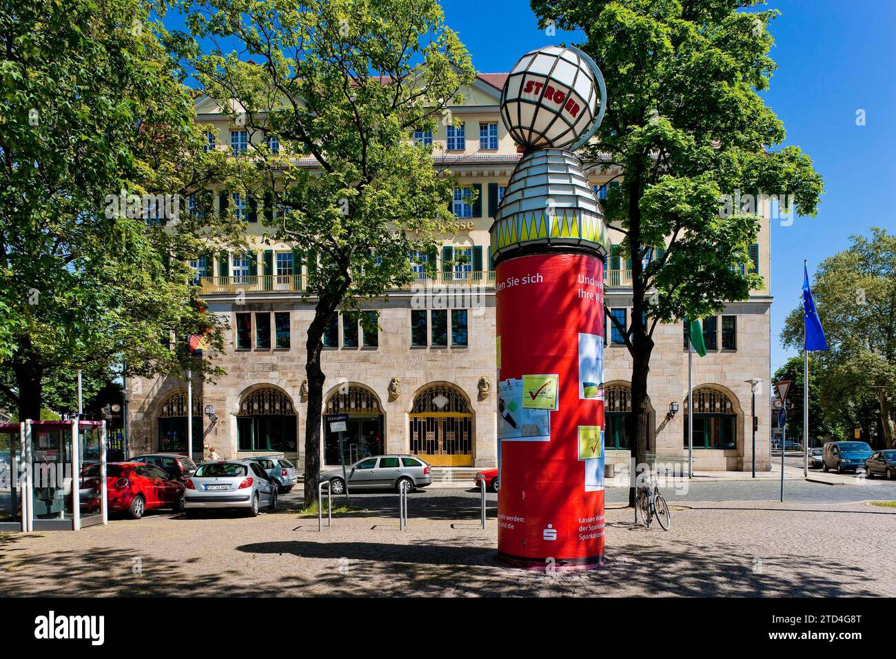 Savings banks building at Guentzplatz Stock Photo - Alamy