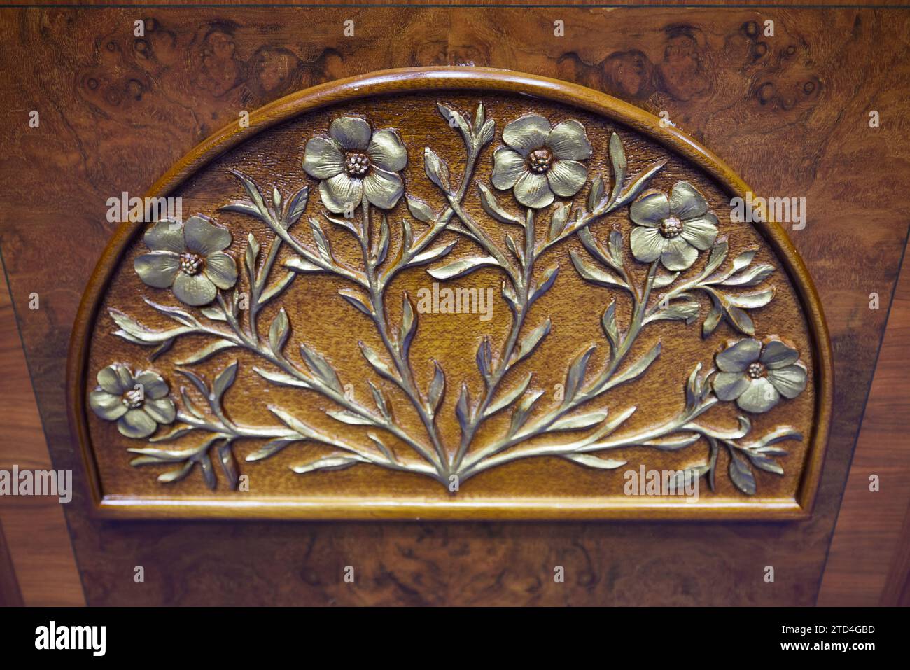 The flax plant emblem installed in the main Assembly Chamber in ...