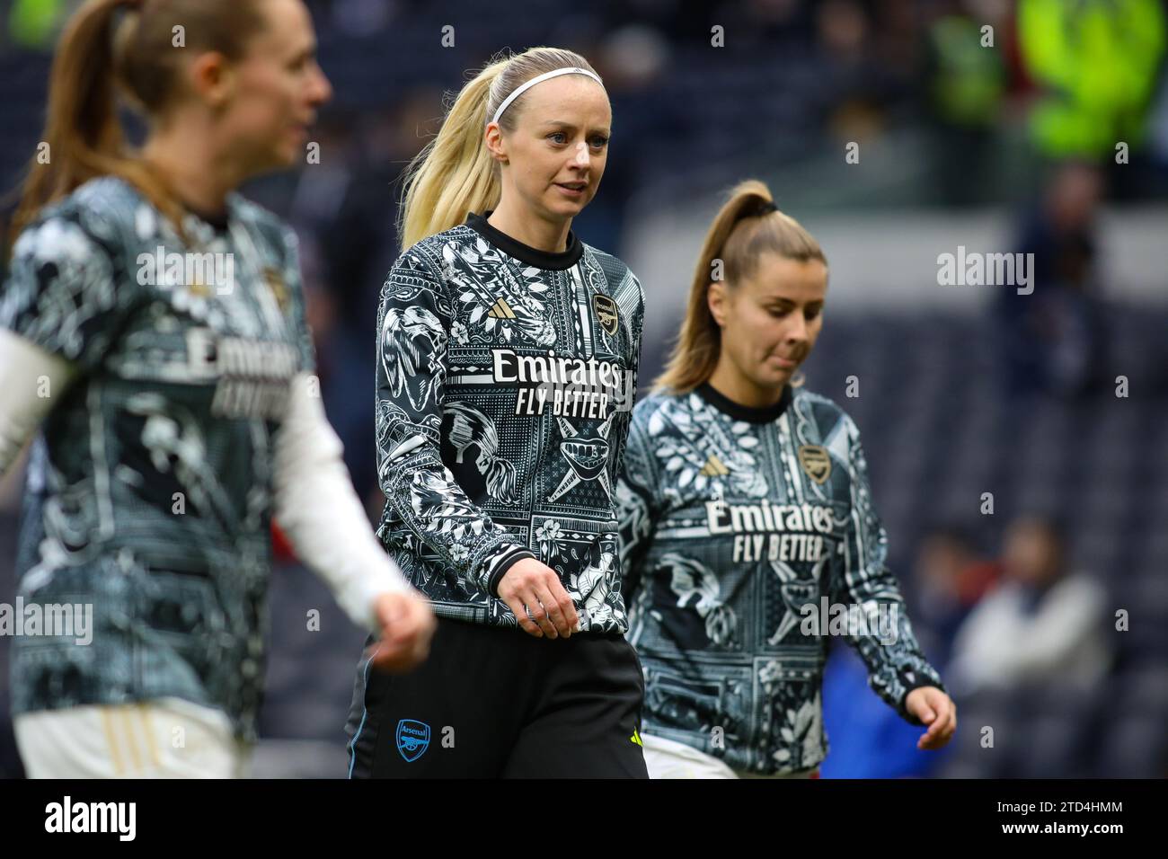 London, England. 16 December, 2023. Amanda Ilestedt of Arsenal warming ...