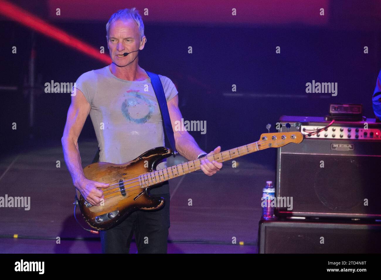 Sting singer hi-res stock photography and images - Alamy