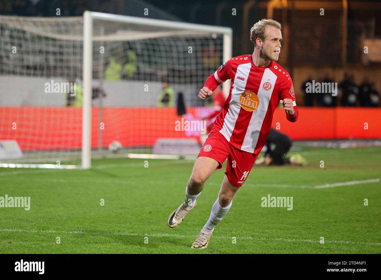 Rwe stadion hafenstrasse hi-res stock photography and images - Alamy
