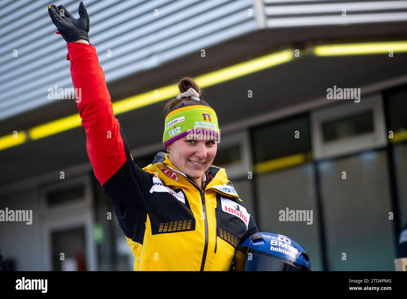 Lisa Buckwitz (Deutschland) jubelt ueber den Sieg bei der Siegerehrung ...