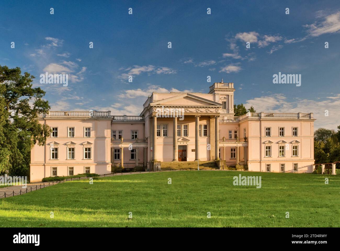 Palace miloslaw hi-res stock photography and images - Alamy