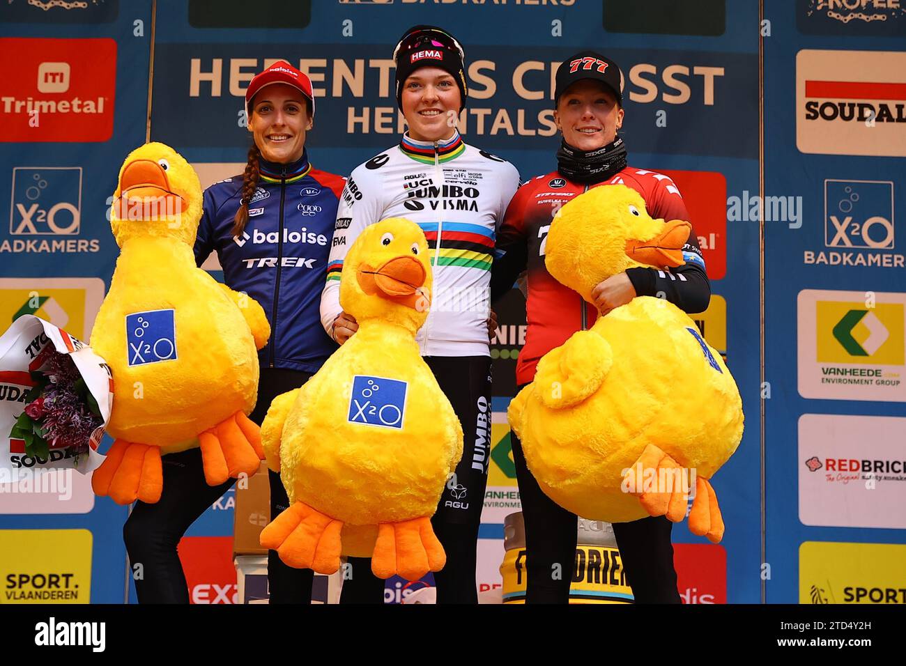 Live action pictures of the 'Herentals Crosst' cyclocross cycling event ...