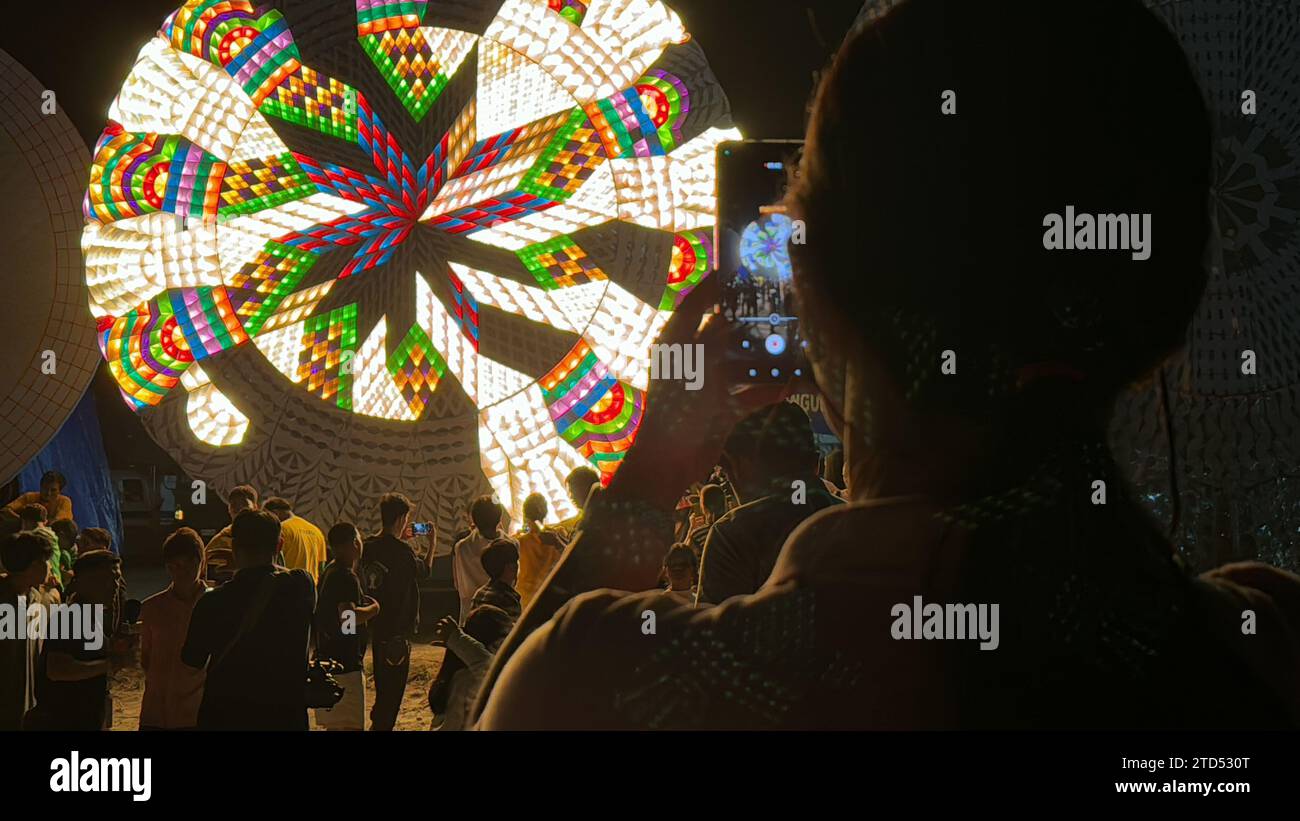 San Fernando City, Pampanga, Philippines. 16th December 2023. Ten giant ...