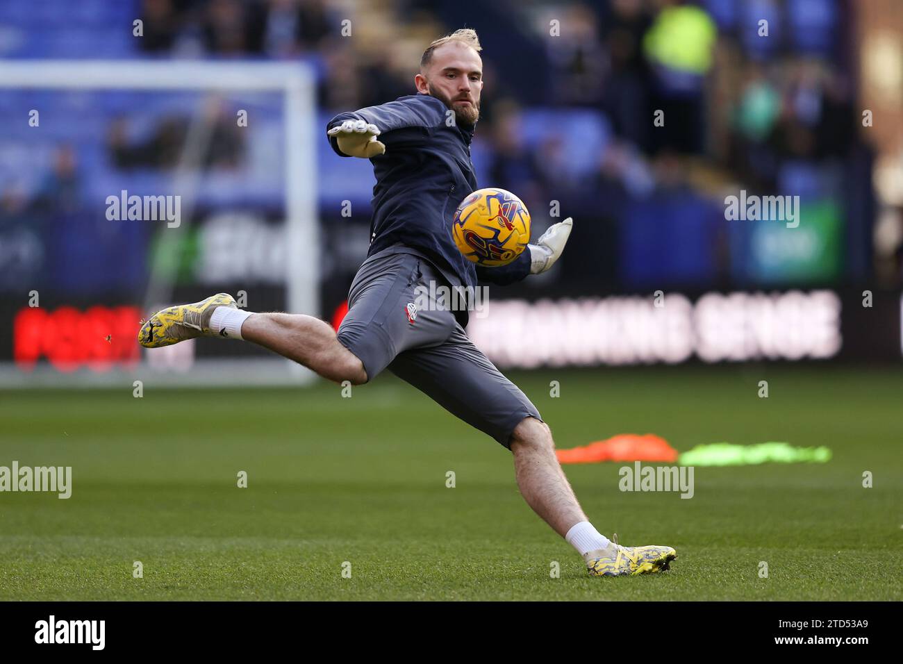 Bolton players warm up during the Sky Bet League 1 match between Bolton ...