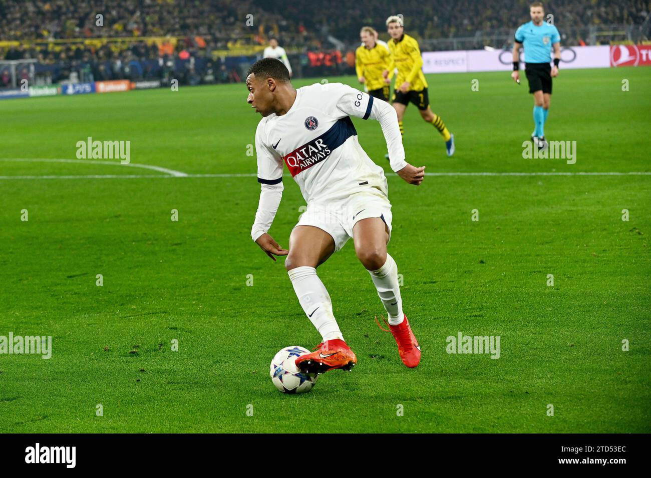 Fussball; Spieltag 06; Matchday 06; Gruppenphase; Group Stage; Gruppe F, Group F; UEFA Champions ...