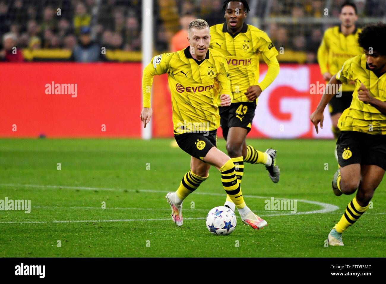 Fussball; Spieltag 06; Matchday 06; Gruppenphase; Group Stage; Gruppe F, Group F; UEFA Champions ...