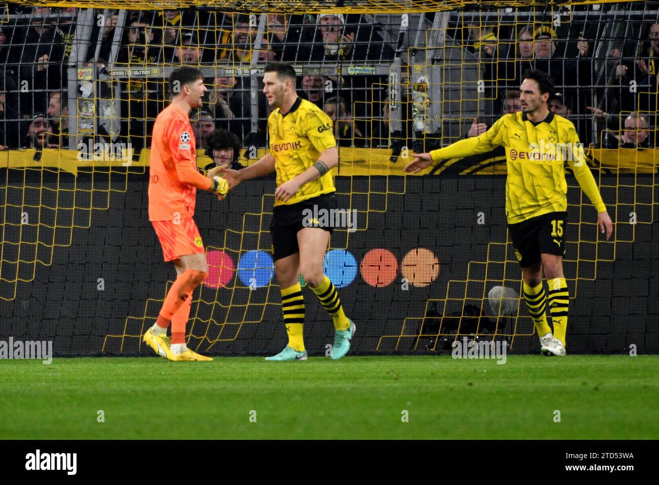 Saint er hi-res stock photography and images - Alamy