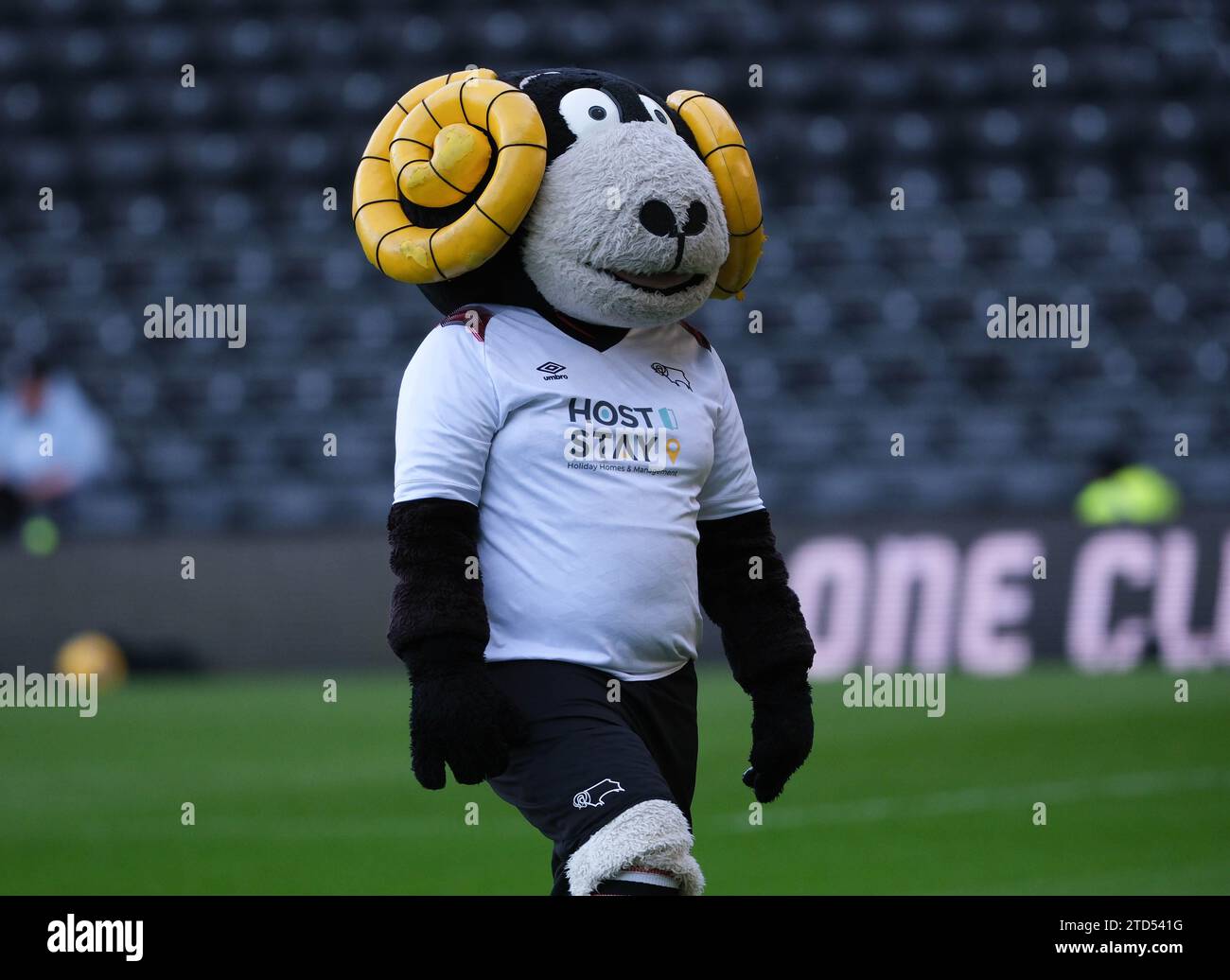 Derby, Derbyshire, UK. 16th Dec 2023. 16th December 2023; Pride Park, Derby, Derbyshire, England ...