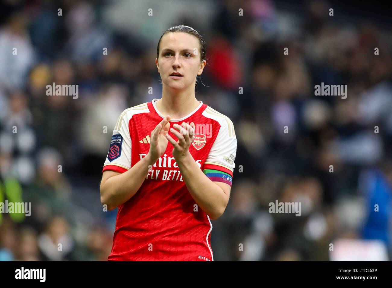 London, England. 16 December, 2023. Lotte Wubben-Moy of Arsenal thanks ...