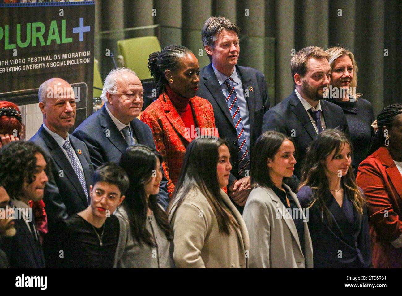 Dgc hi-res stock photography and images - Alamy