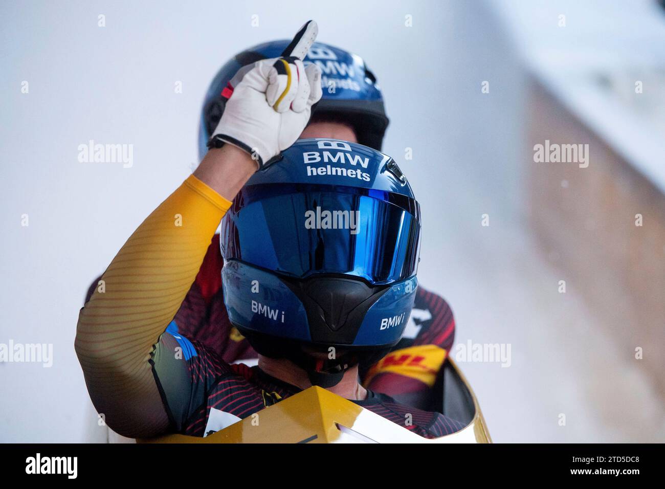 Johannes Lochner, Georg Fleischhauer (Deutschland) jubeln im Ziel ueber ...