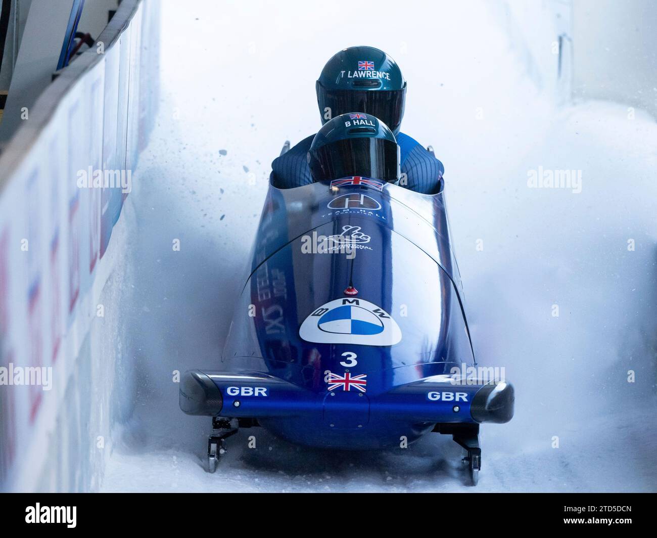 Brad Hall, Taylor Lawrence (Großbritannien) im Ziel, AUT, IBSF BMW Bob ...