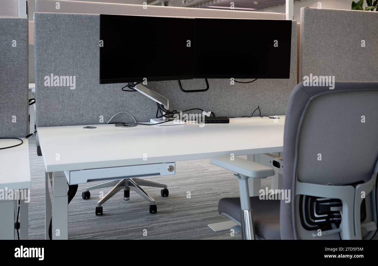 Selective focus in an empty office with open space plan Stock Photo - Alamy