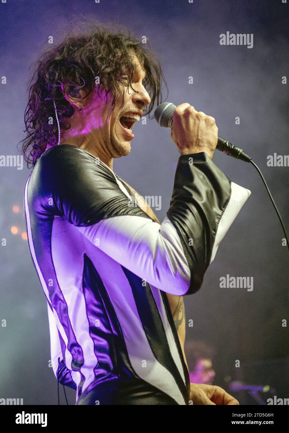 The darkness december 2023 justin hi-res stock photography and images ...