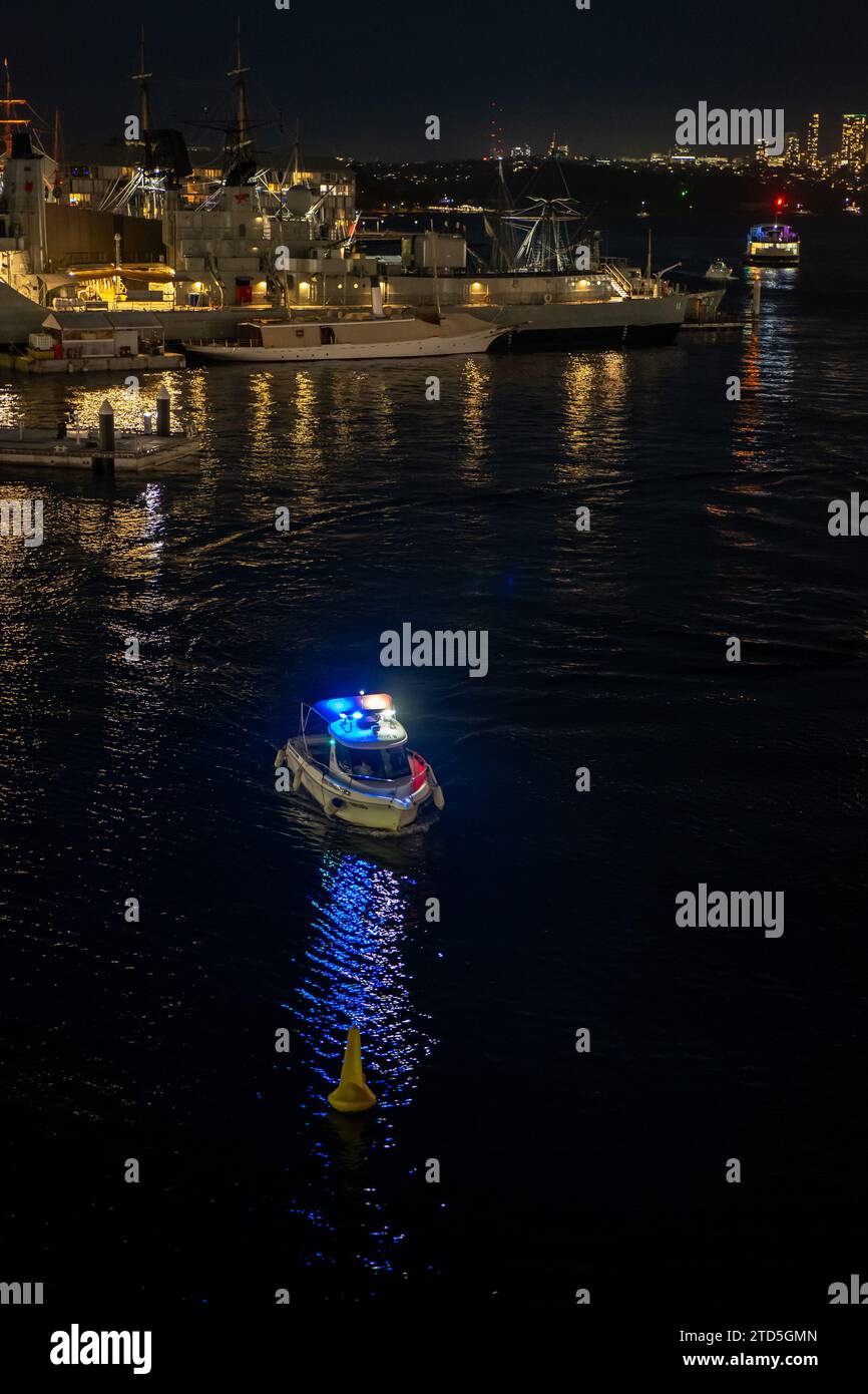 Nsw police patrol boat hi-res stock photography and images - Alamy