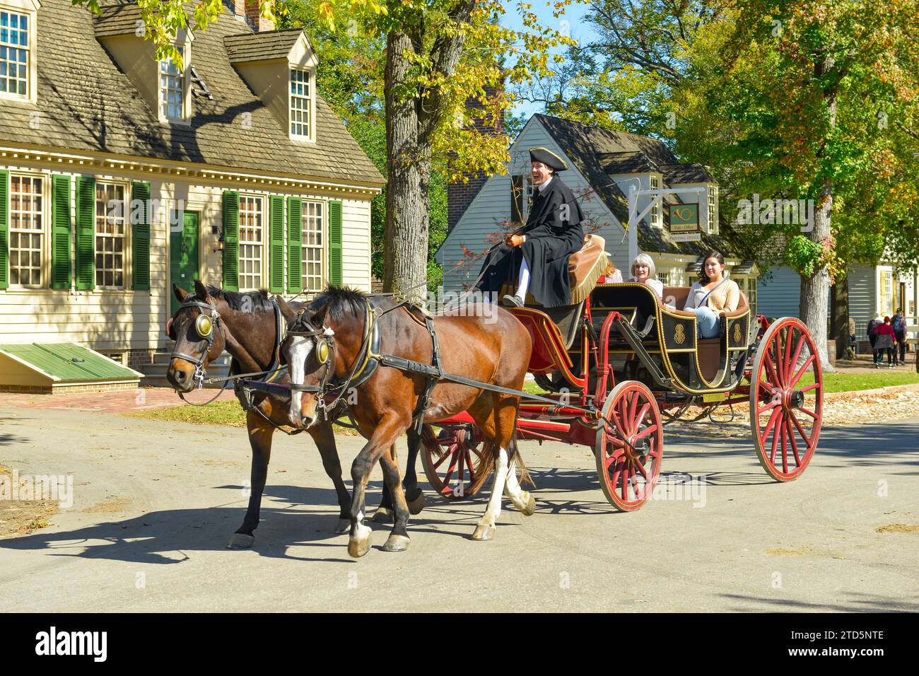 Horse and Carriage ride down Duke of Gloucester Street in Colonial ...