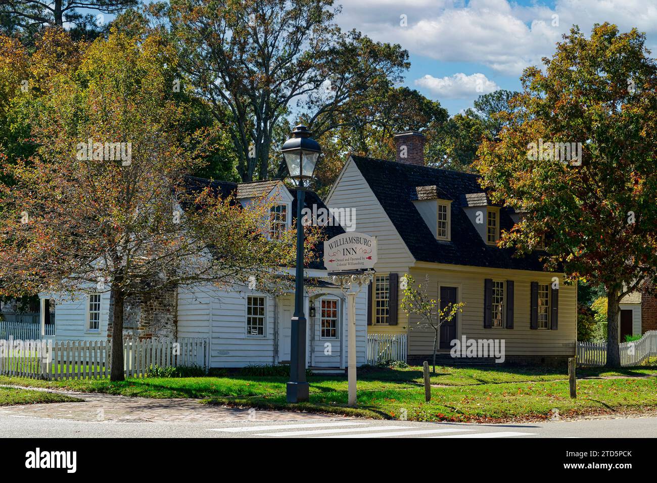 The Williamsburg Inn on Francis Street, Colonial Williamsburg, Virginia ...