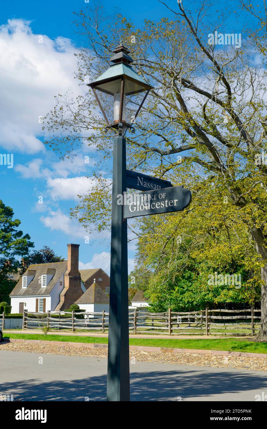 Lamp-post at the intersection of Nassau Street and Duke of Gloucester ...