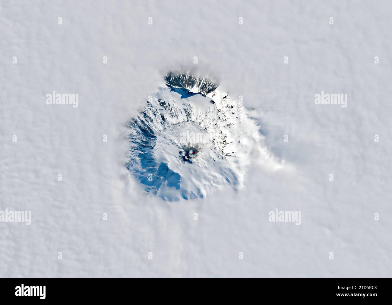 Summit crater of Mount Erebus, the world’s southernmost active volcano ...