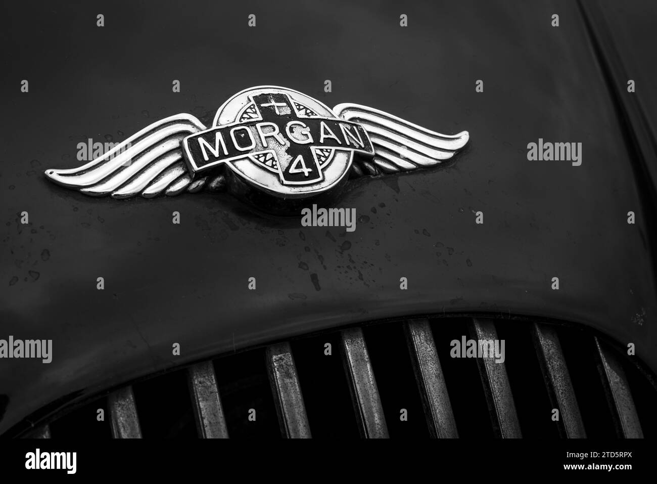 Bonnet automotive Black and White Stock Photos & Images - Alamy