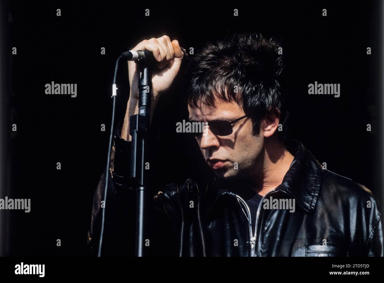 IAN McCULLOCH, ECHO & THE BUNNYMEN, 1998: Ian McCulloch of legendary ...