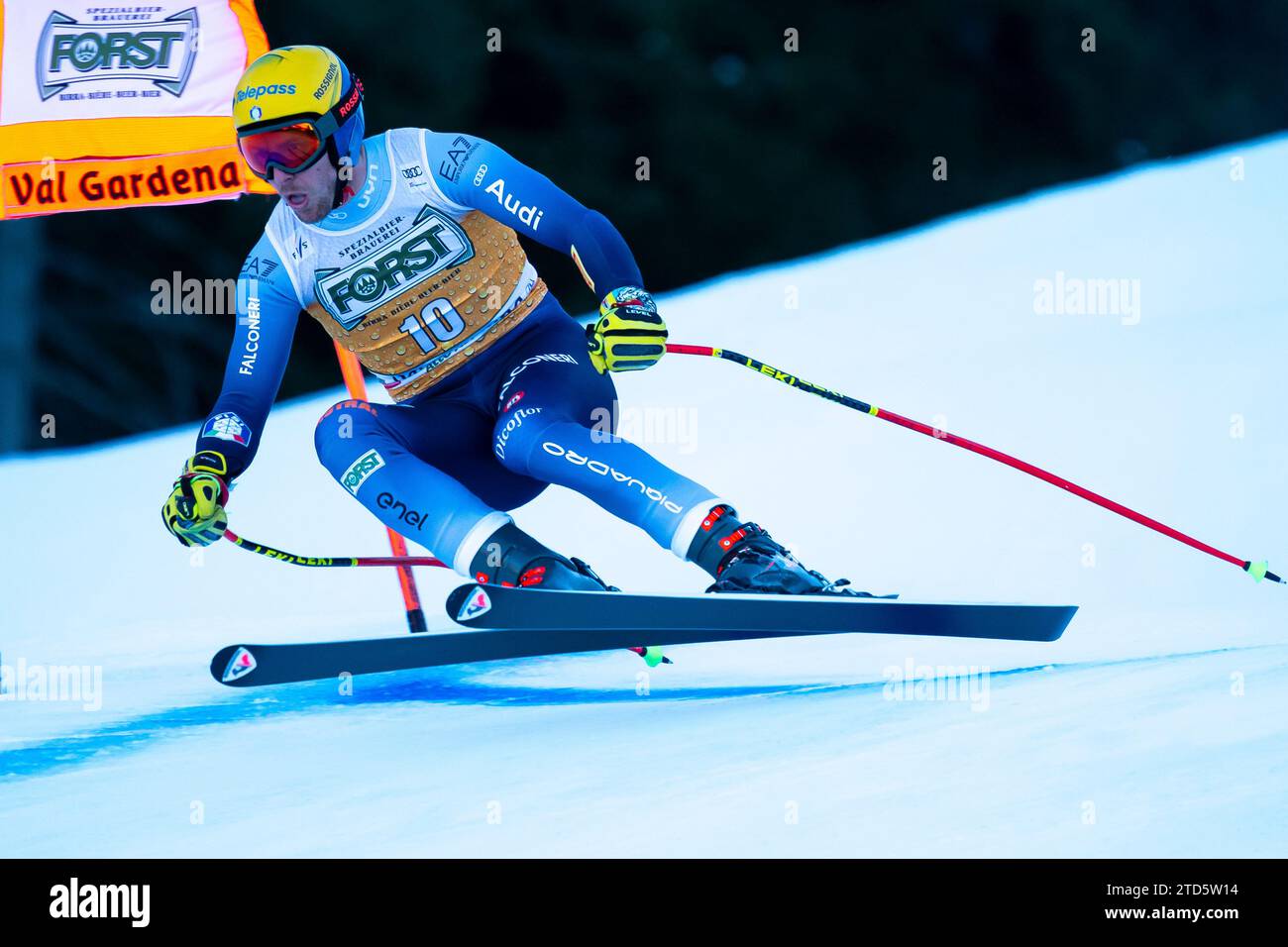 Val Gardena, Italy. 16th Dec, 2023 CASSE Mattia (ITA) competing in the ...