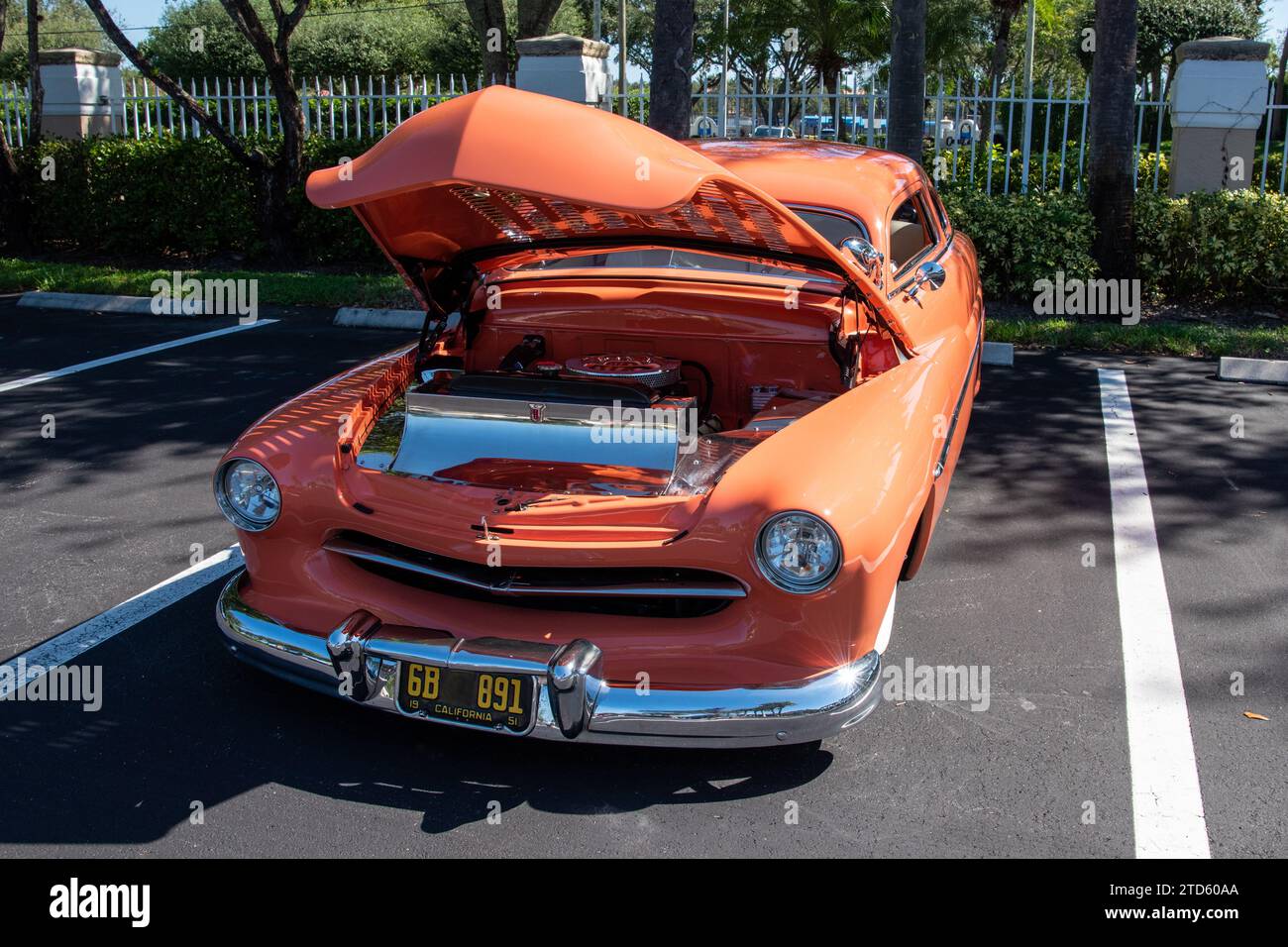 Classy sedan hi-res stock photography and images - Alamy