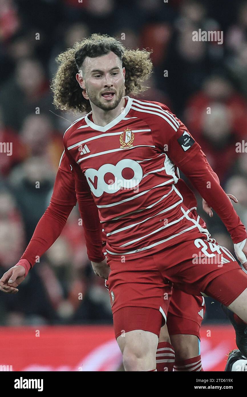 Standard's Aiden O'Neill pictured in action during a soccer match ...