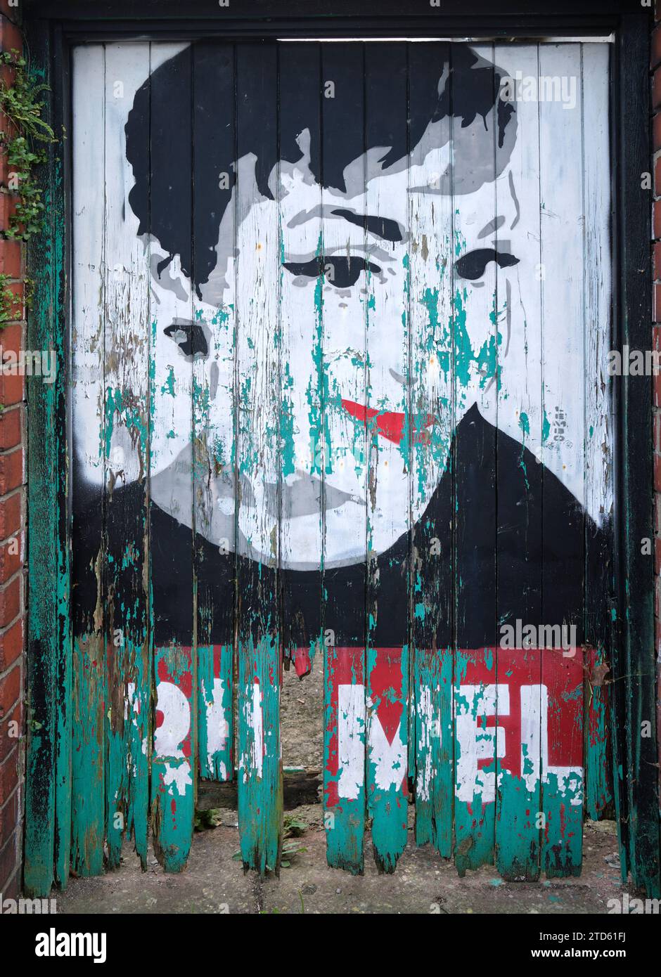 Canton the south gate hi-res stock photography and images - Alamy