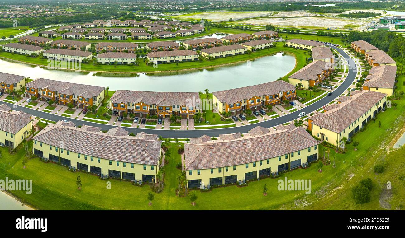 Family houses retention ponds prevent hi-res stock photography and ...