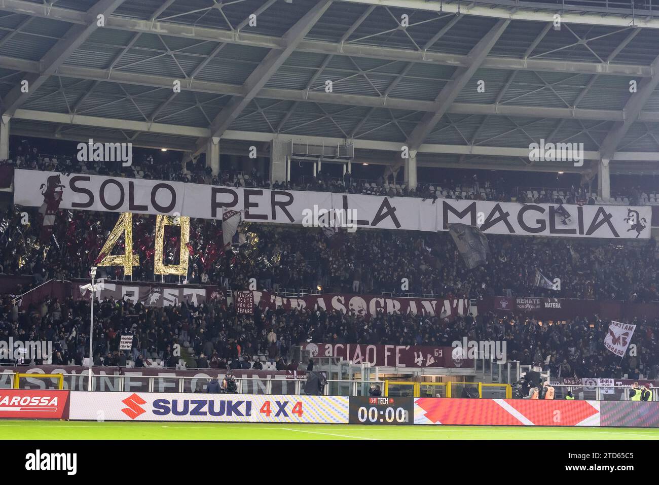 Group show hi-res stock photography and images - Alamy