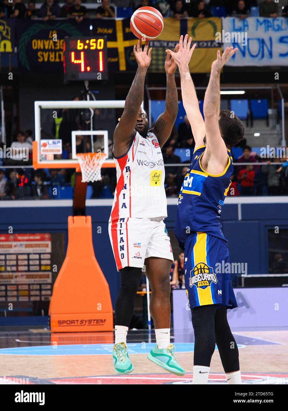 Elachem hi-res stock photography and images - Alamy