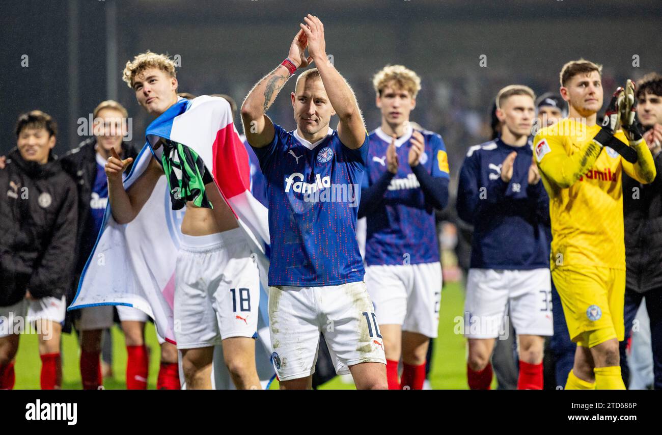 16 December 2023, Schleswig-Holstein, Kiel: Soccer: Bundesliga 2 ...